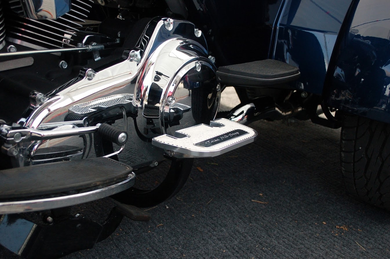 DK Custom Trike Mid-Step For Easy Mount & Dismount Harley & More Conversion